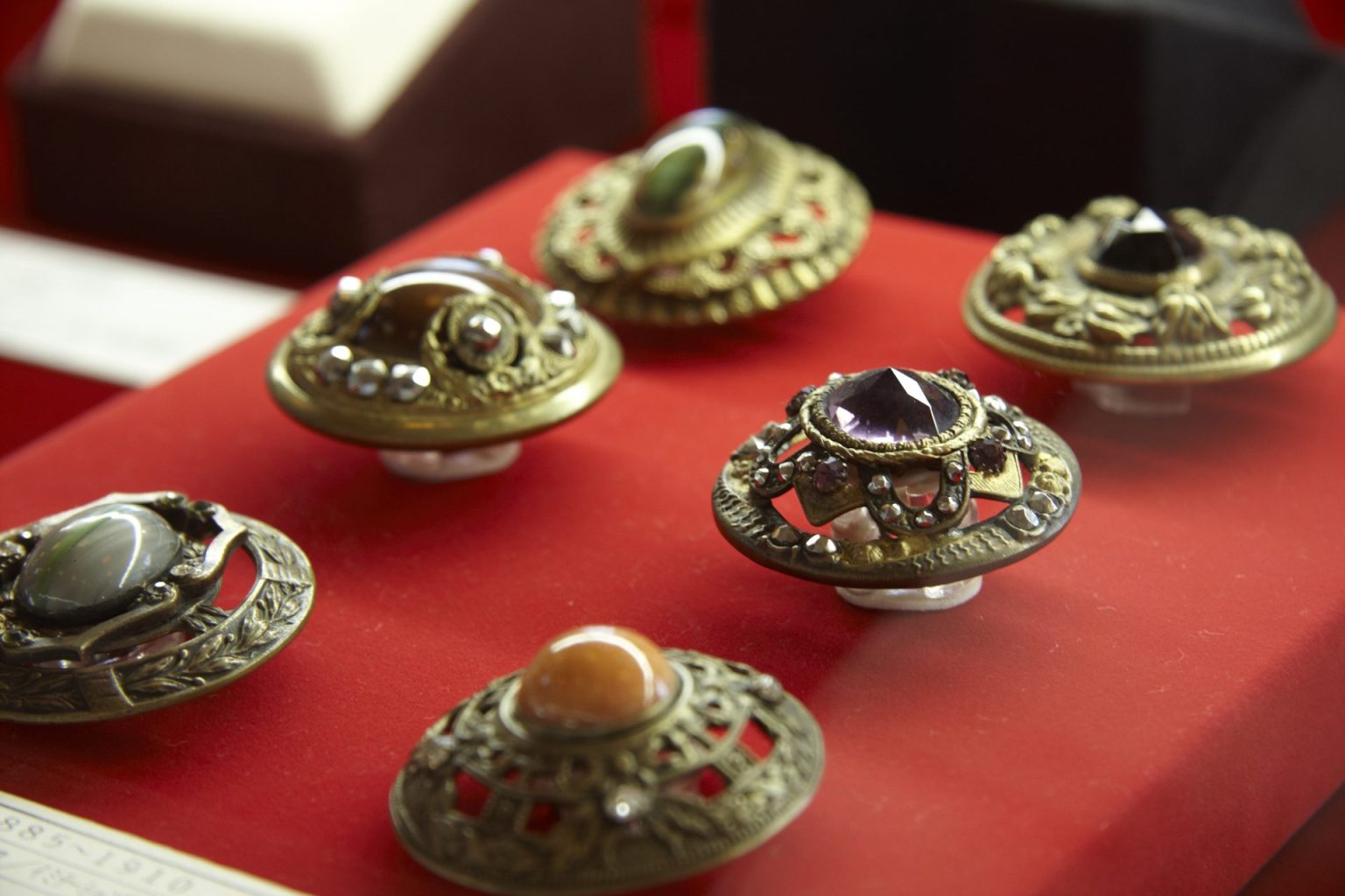 Button Museum | IRIS